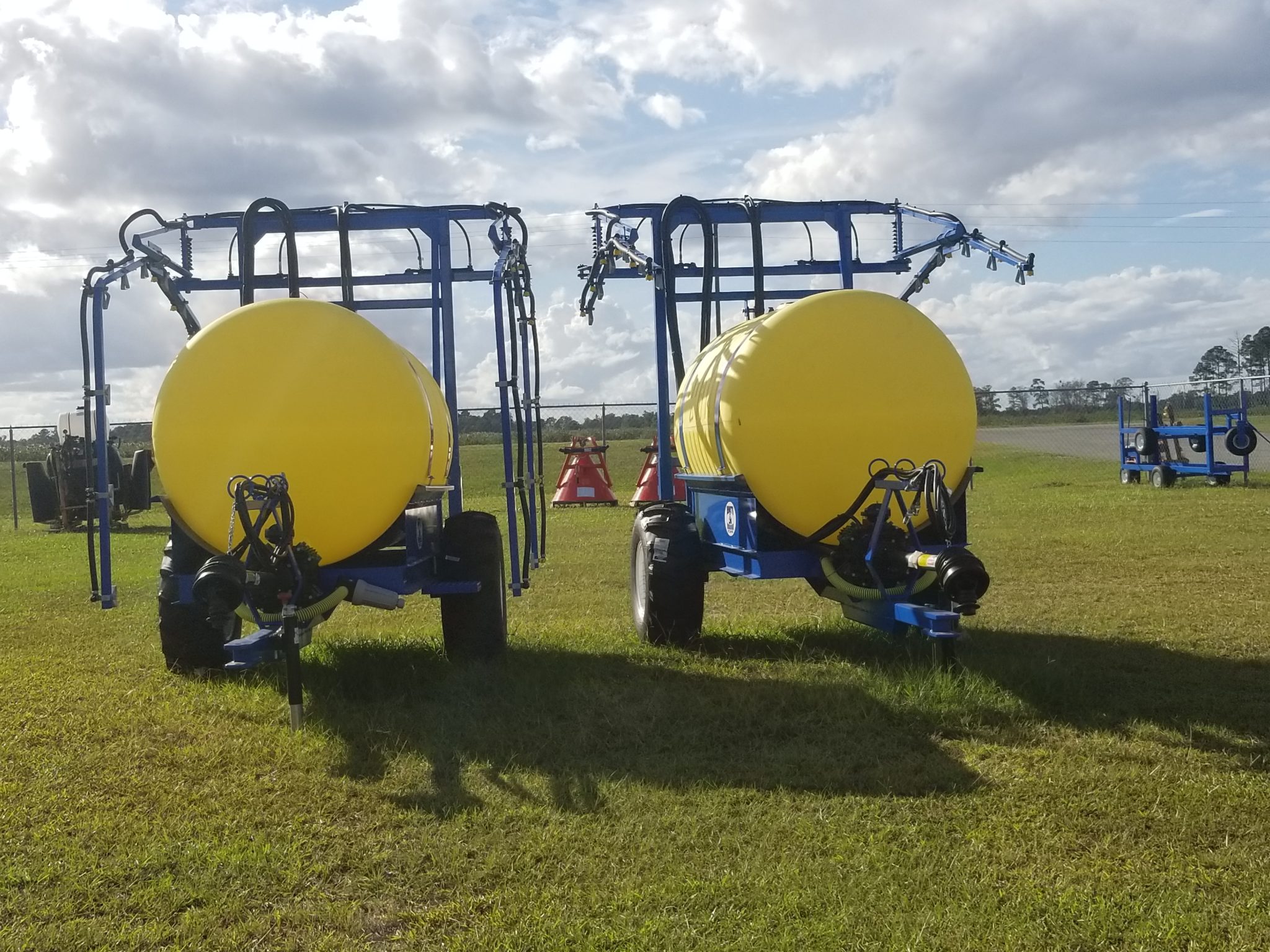 Pull-Type Pesticide Boom Sprayer